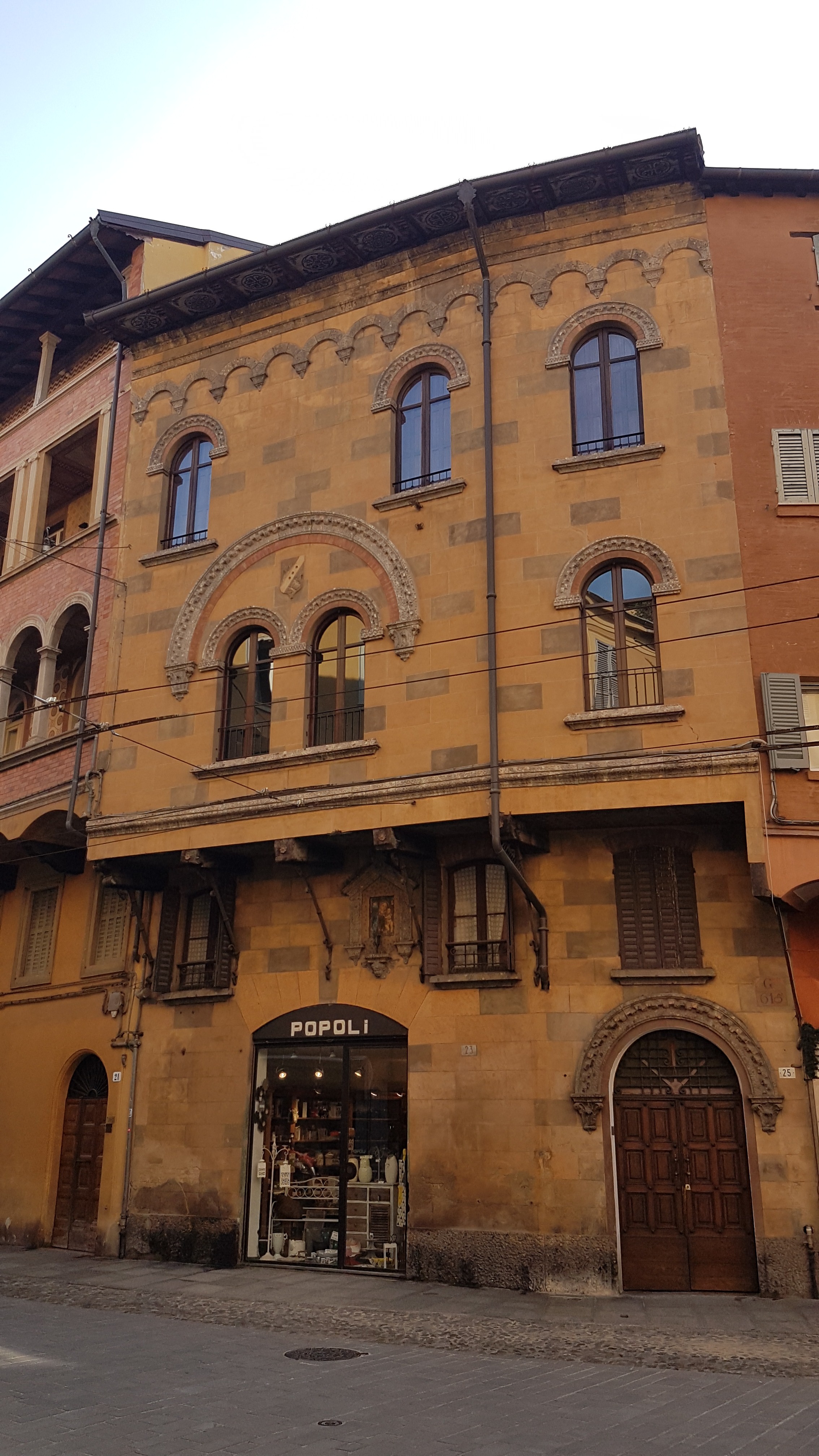 Modena – walking around the Centro Storico part three – architecture ...